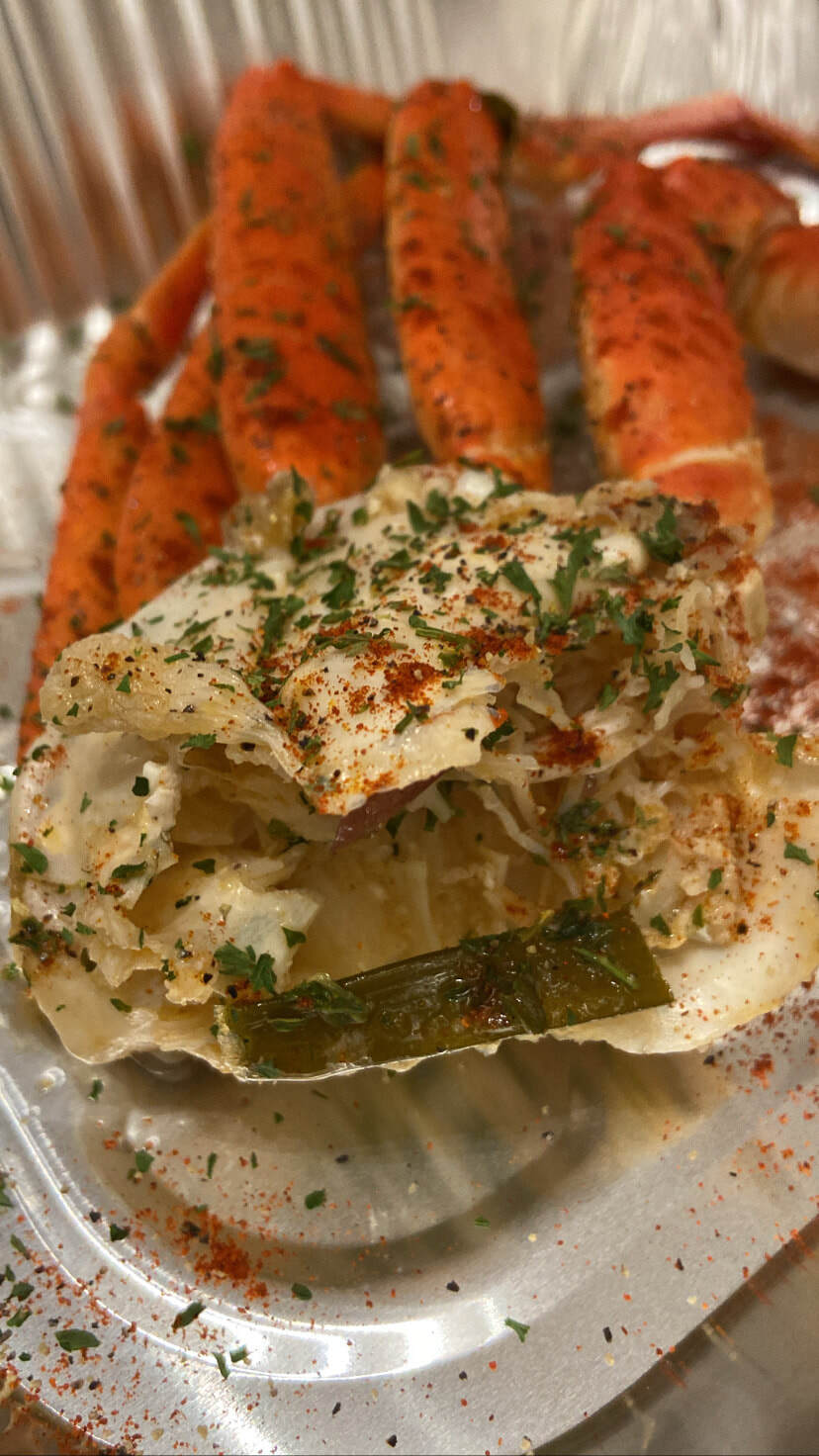 SNOW CRAB, PRAWN , CRAWFISH, AND LOBSTER PLATTER (LARGE) | CarLucs ...